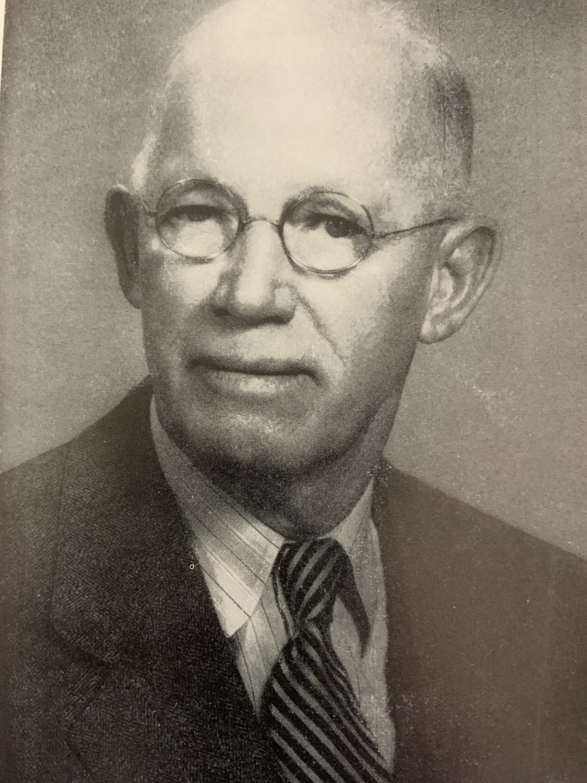 Biographies – Alpine Club of Canada Vancouver Island Section